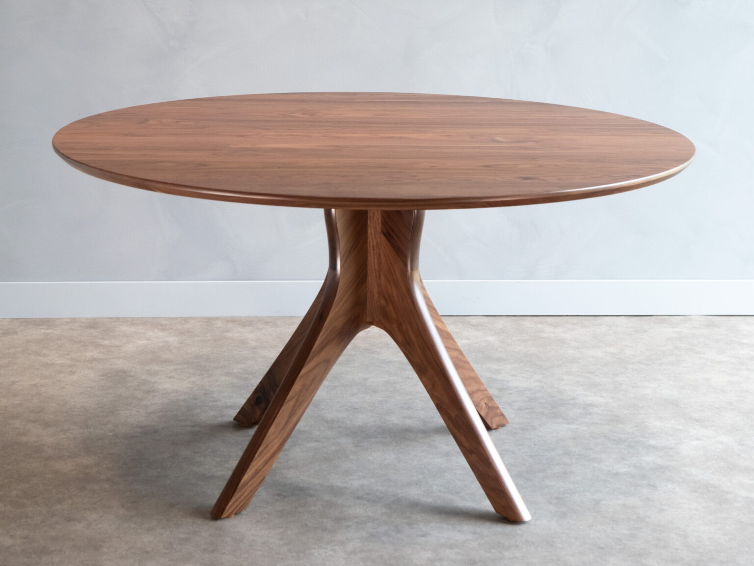 Kapok Round Pedestal Table - Nathan Hunter Design